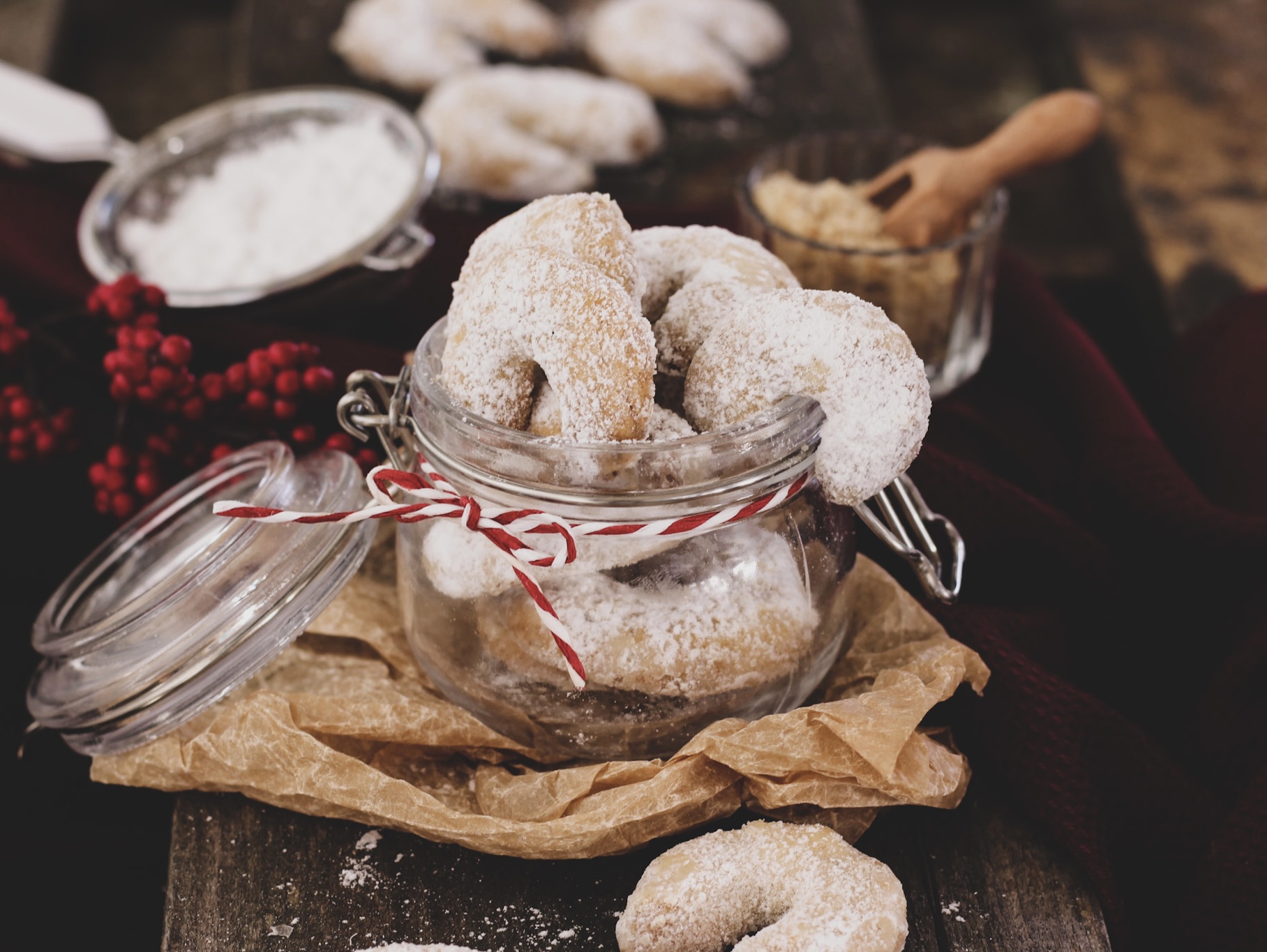 Vanilla crescents